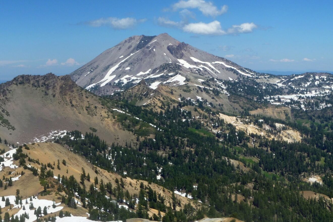 Largest Dome Volcano in the World - Geography Realm